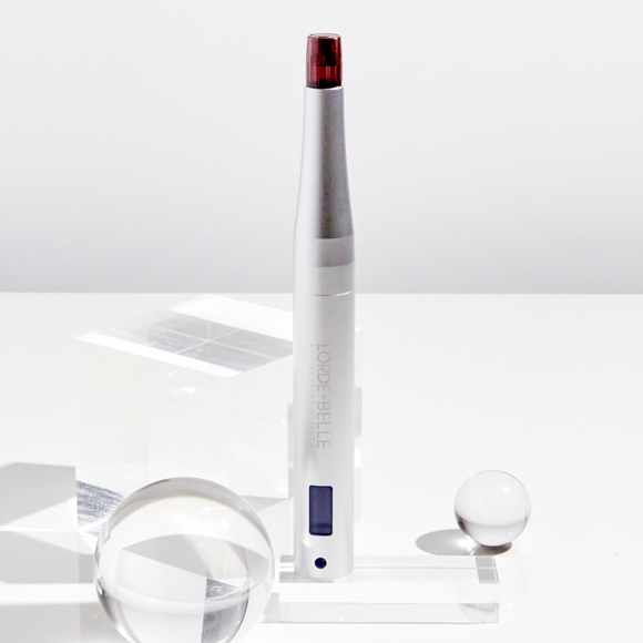 Lorde + Belle | Skincare | Lorde Belle The Viral Regenpen | Poshmark